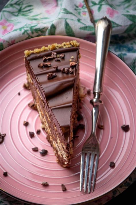 Шоколадова бисквитена торта Cake And Pancake