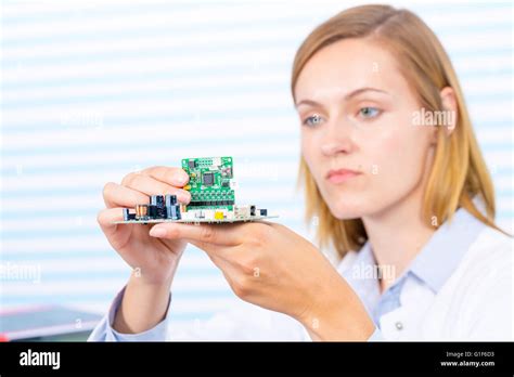 Electrical Engineer Testing Circuit Hi Res Stock Photography And Images Alamy
