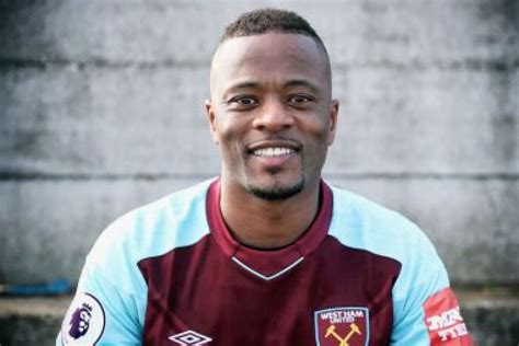 Patrice Evra Erik Ten Hag Adalah Trofi Untuk Man United Antara News