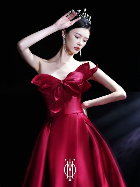 TIMI中式礼服抹胸酒红色结婚敬酒服 全国timi 缇迷婚纱礼服定制北京店 中国婚博会官网