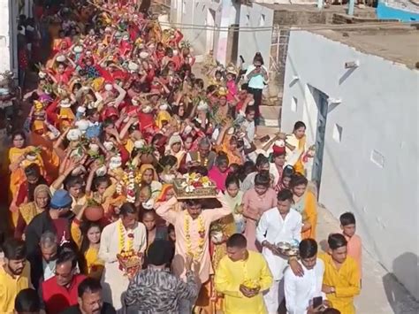 भव्य कलश यात्रा से हुआ आयोजन का शुभारंभ जगह जगह हुआ स्वागत The Event