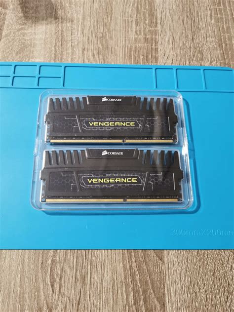16gb Ddr3 Corsair 2400 Mhz Vengeance Cmz16gx3m2a2400c10 Constanta • Olx Ro
