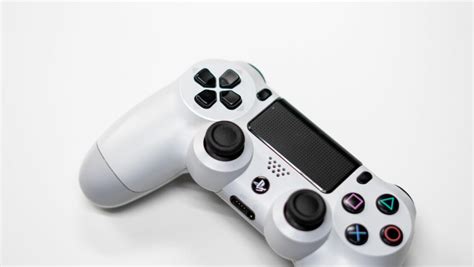 How To Make A Loom In Minecraft A Step By Step Guide On This Very Spot