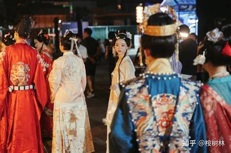 走出会场走入年轻匠人大会首次举办掇珍市集 知乎