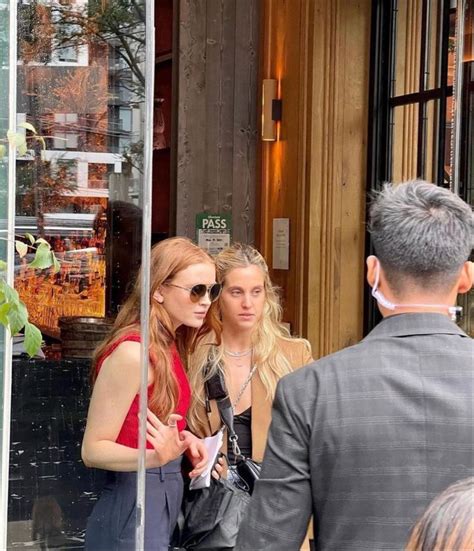 Sadie Sink Tiff In 2022 Sadie Sink Sadie Paparazzi Photos