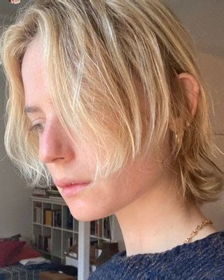 Best Fall Haircuts To Try This Season Glamour