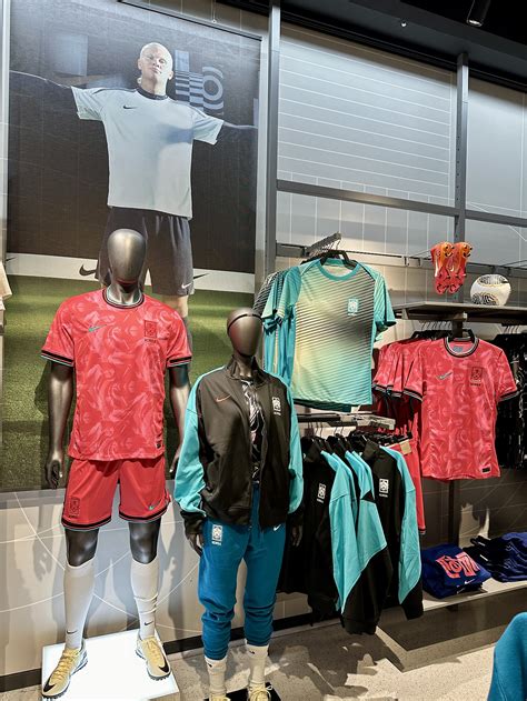 더현대서울 나이키 2024 대한민국 축구 국가대표팀 유니폼 나이키 더현대서울점