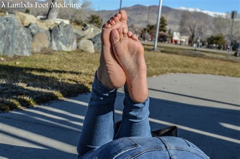 Alejandra R Set 3 — λ Lambda Foot Modeling