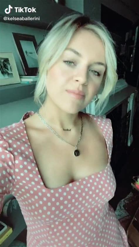 Sexy Kelsea Ballerini Shows Cleavage In Polka Dot Dress