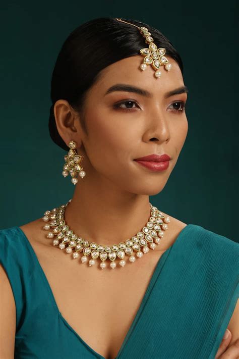 Minaki | Designer Earrings, Bangles, Bracelets | Aza Fashions