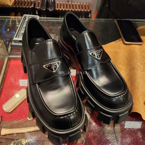 프라다 로퍼 패션후기 어미새