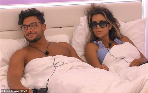 Ekin Su Culculoglu Reveals That No One Had Sex On Love Island As She