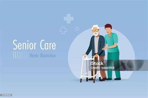 재활 물리 치료 및 노인 건강 간병인 물리 치료사는 정형 외과 보행기를 타고 걷는 노인이 정형 외과 또는 외상 부상 문제에서 회복하도록 돕습니다 70 79세에 대한 스톡