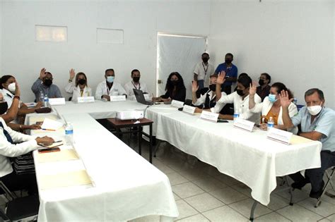 Salud Colima afirma que se garantiza la atención con estándares por