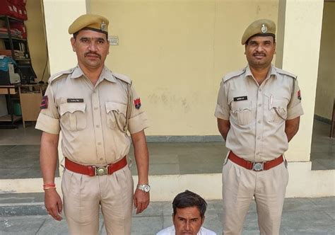 क्रेटा कार से 212 किलो 700 ग्राम अवैध अफीम डोडा चूरा जब्त एक आरोपी