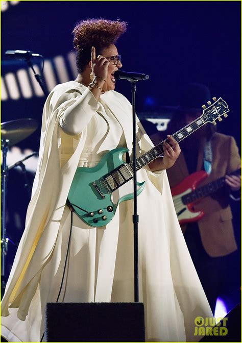 Alabama Shakes Hit The Stage At The Grammys 2016 Photo 3580117