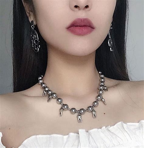 Hip Hop Primitive Teeth Shape Pendant Necklace Met Grandado