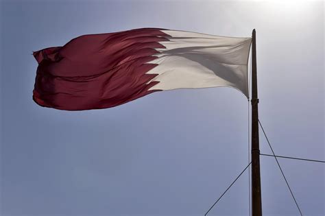قطر والإمارات تقرران إعادة التمثيل الدبلوماسي Rt Arabic