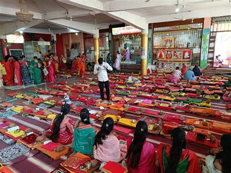 More Than Five Hundred Devotees Recited Guruchari In Mass At Swami