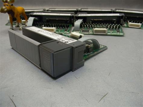 Allen Bradley OV SER D SLC Output Module Lot Of