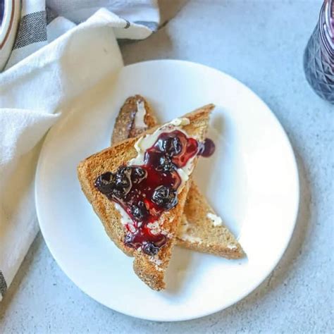 Spicy Huckleberry Bbq Sauce Hildas Kitchen Blog