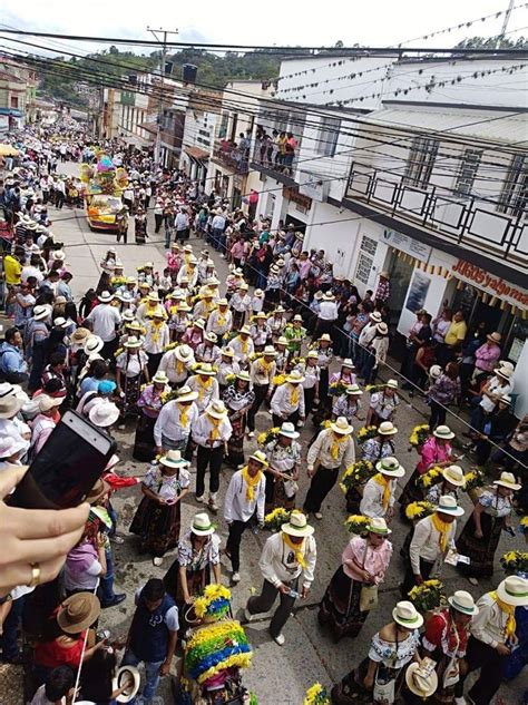 Pin De Dicaariza En Velez Santander Colombia Velez Turismo Cascadas