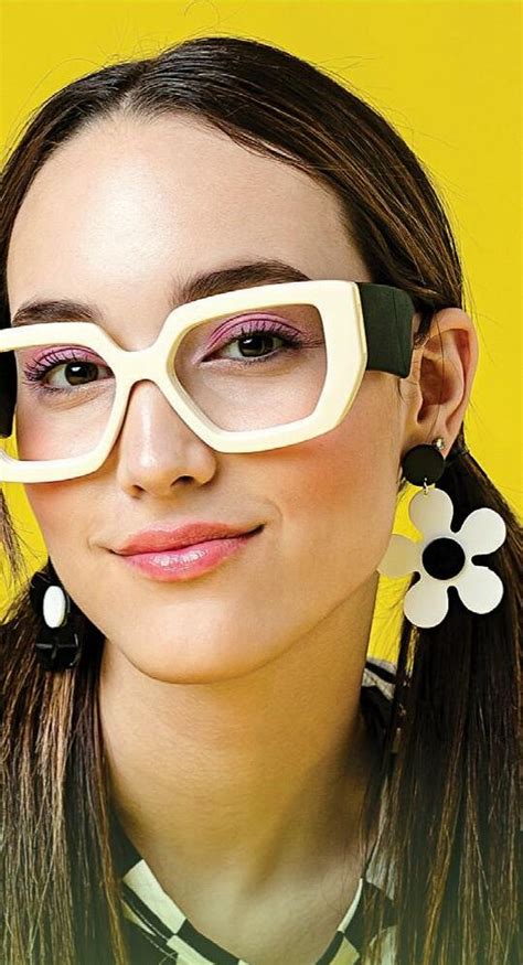 Looking Gorgeous In Your Glasses