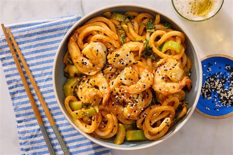 Recipe 15 Min Curry Shrimp Udon With Bok Choy And Sesame Seeds Blue Apron