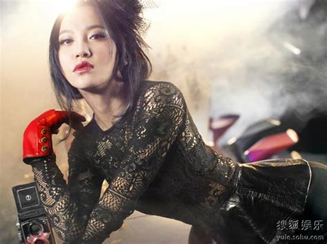 《英雄使命》多地热播 周楚楚变身打女看点十足 搜狐娱乐