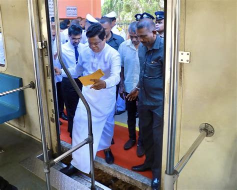 මහනුවරට නව නගර දුම්රිය නැවතුම් පොළක් Ada Online