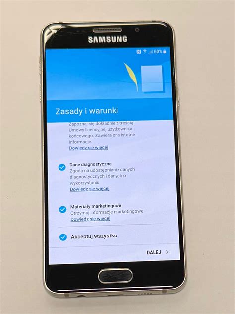 Smartfon Samsung Galaxy J5 2 Gb 16 Gb 4g Lte Złoty 688524