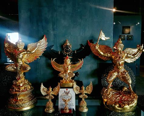 มงคลพญานาค พญาครุฑ หลวงพ่อวรา วัดโพธิ์ทอง กทม