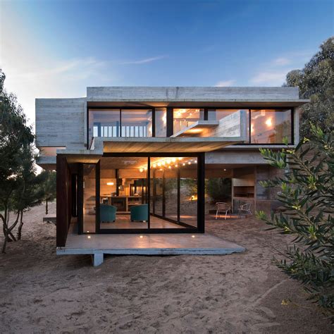 Ten Houses That Are Set Amid Coastal Sand Dunes