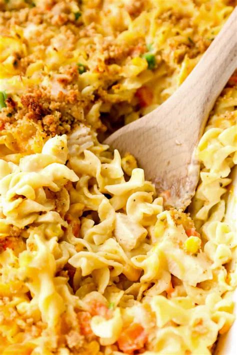 Chicken Noodle Casserole Easy Chicken Recipes