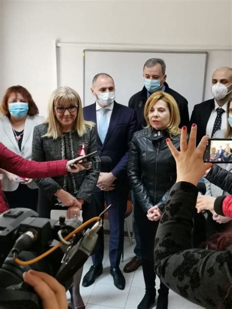 Коалиция ГЕРБ СДС се регистрира в РИК Враца за парламентарните избори