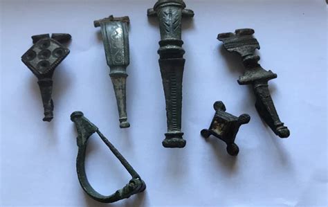 Lot De Fibule Romaine Gauloise Bronze Argenté Et Autres Eur 15000 Picclick Fr