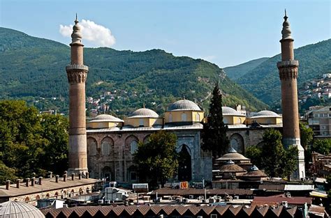 Bursa Ulu Camii kim yaptı hikayesi nedir Bursa Ulu Camii ne zaman