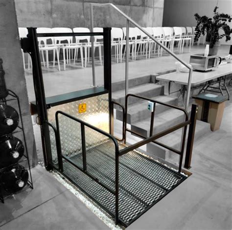 Підйомники для осіб з інвалідністю та осіб з обмеженими можливостями Підйомники для осіб з