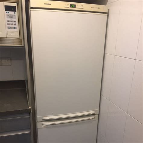 Siemens西門子 Kk24u00hk 雪櫃 Refrigerator 家庭電器 廚房電器 雪櫃及冰櫃 Carousell