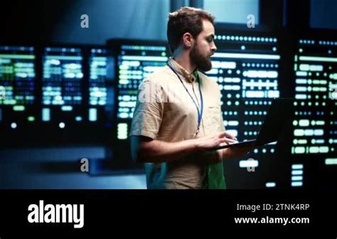 Data Processing Facility Stock Videos And Footage Hd And 4k Video Clips Alamy