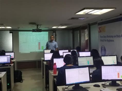Dr Vipul Patel On Linkedin Conducted Three Days Workshop On Data