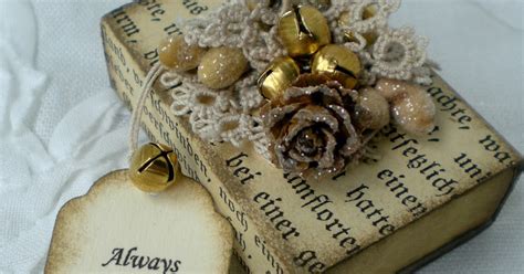Todolwen Kiss Me Under The Mistletoe