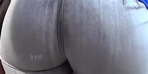 Big Round Ass Woman In Tight Jeans Pants Tnaflix Com