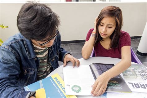 CURSOS OFRECIDOS PARA EL SEMESTRE PUCP Estudios Generales Letras