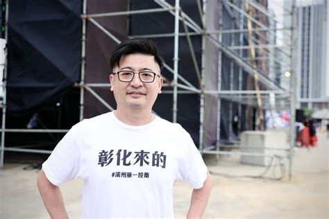 攻擊號角已響他曝謝典林退黨聲明出自當年郭台銘退黨聲明的開場 Yahoo奇摩汽車機車