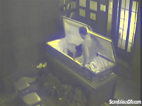 Two People Having Sex In A Coffin Before The Service Xnxx Com
