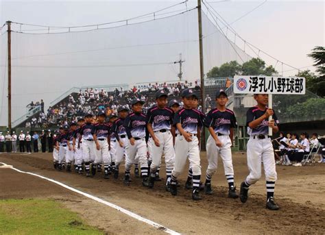 【学童野球】17チーム、堂々の入場行進 ろうきん杯大会 産経新聞 奈良県専売会