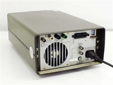 Keithley 220 Programmable Low Level Current Source Keithley 220 Programmable Low Level Current Source