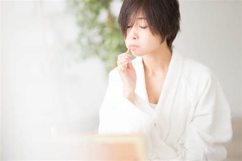 矯正治療後のリテーナーの装着は夜だけでも良いの？リスクや注意点も 矯正歯科ネット