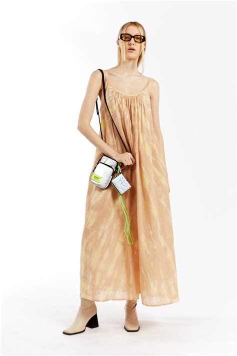 Inez Rain — Magma Ch